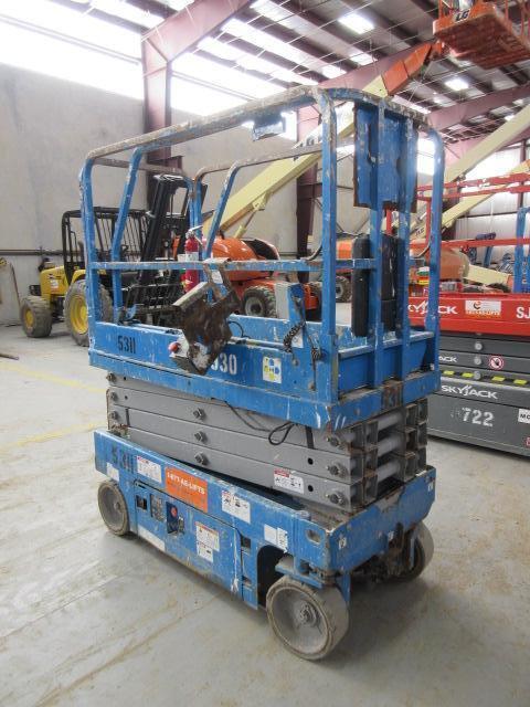 Genie Electric Scissor Lift