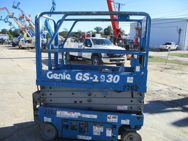 Genie Scissor Lift