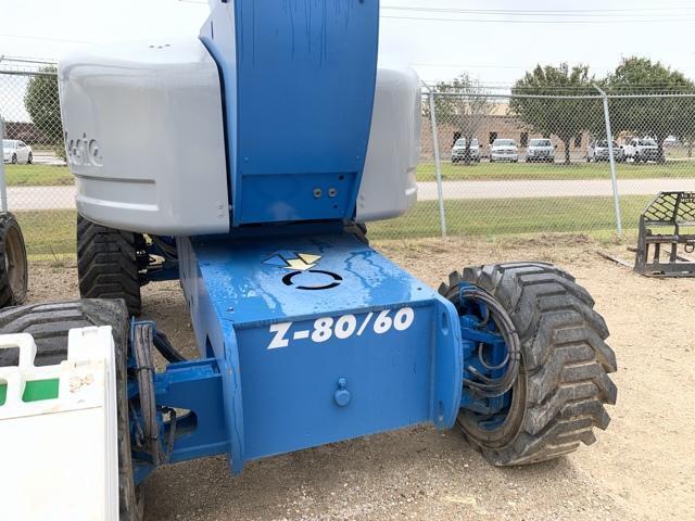 Genie Articulating Boom Lift