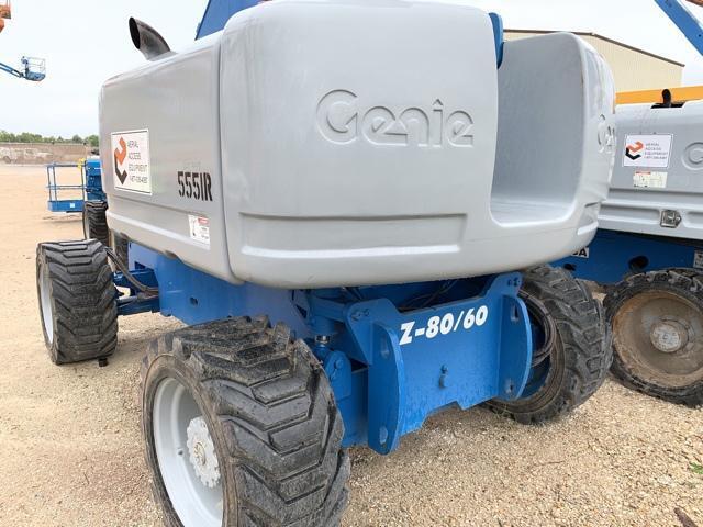 Genie Articulating Boom Lift