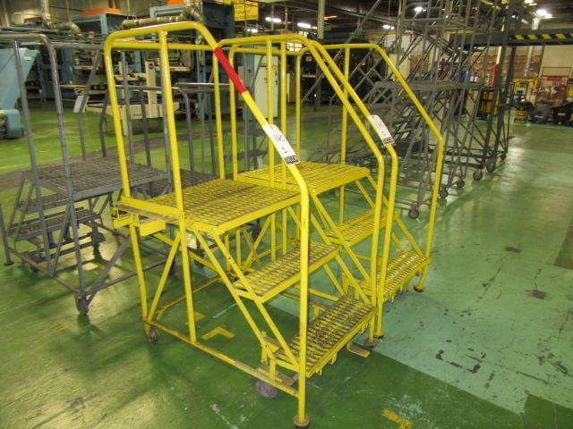 3 Step Rolling Work Platform Ladders