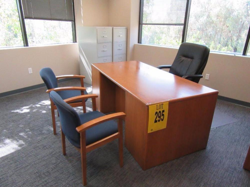 EXECUTIVE 6'FT LONG WOOD DESK WITH CREDENZA AND HUTCH, BOOK CASE, 2 ...