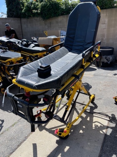 Stryker 6500 Power-Pro XT Ambulance Cot