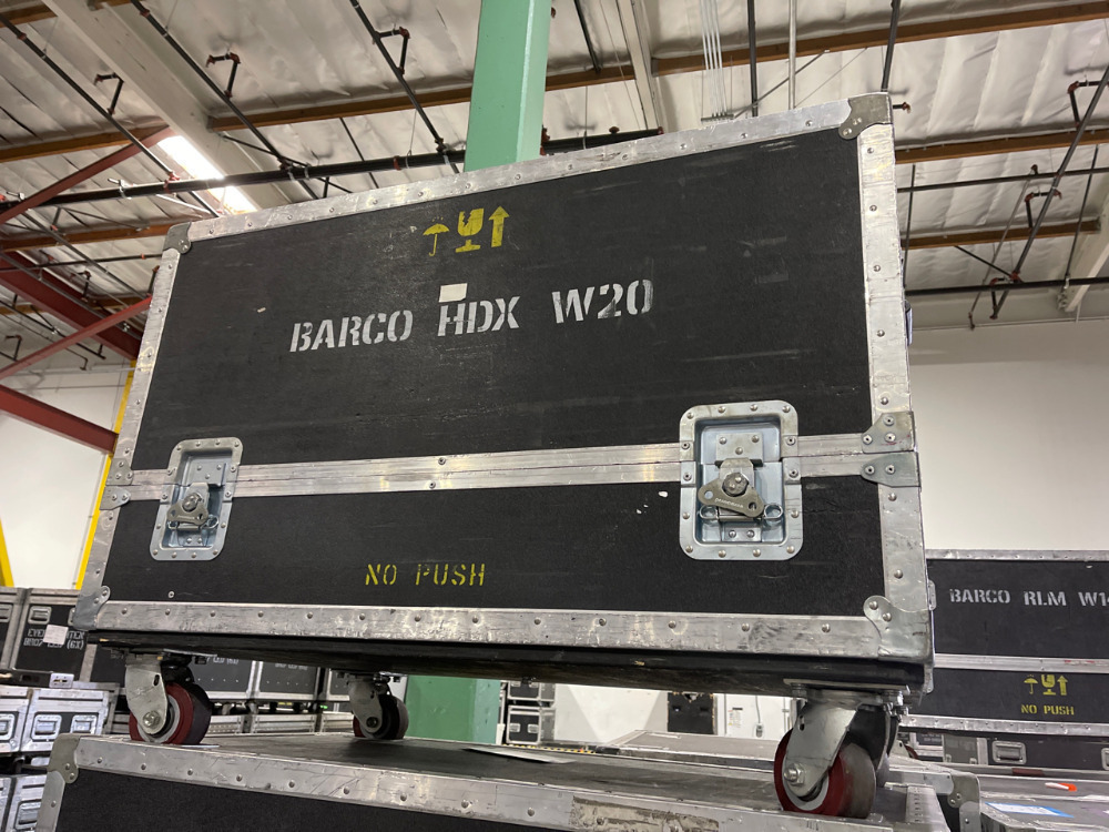 20K Barco HDX W20 Projector