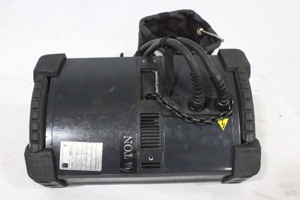 StageMaker SR2 1/4 Ton 3-Phase Chain Hoist