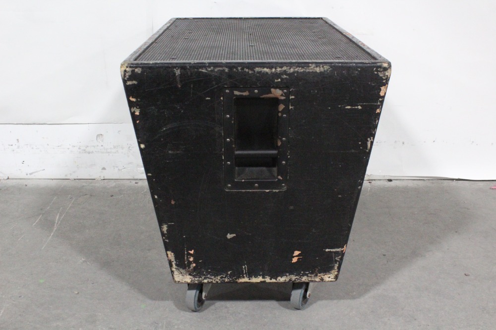 EAW SB850 Dual 18 Stadium Array Subwoofer w/ Wheels