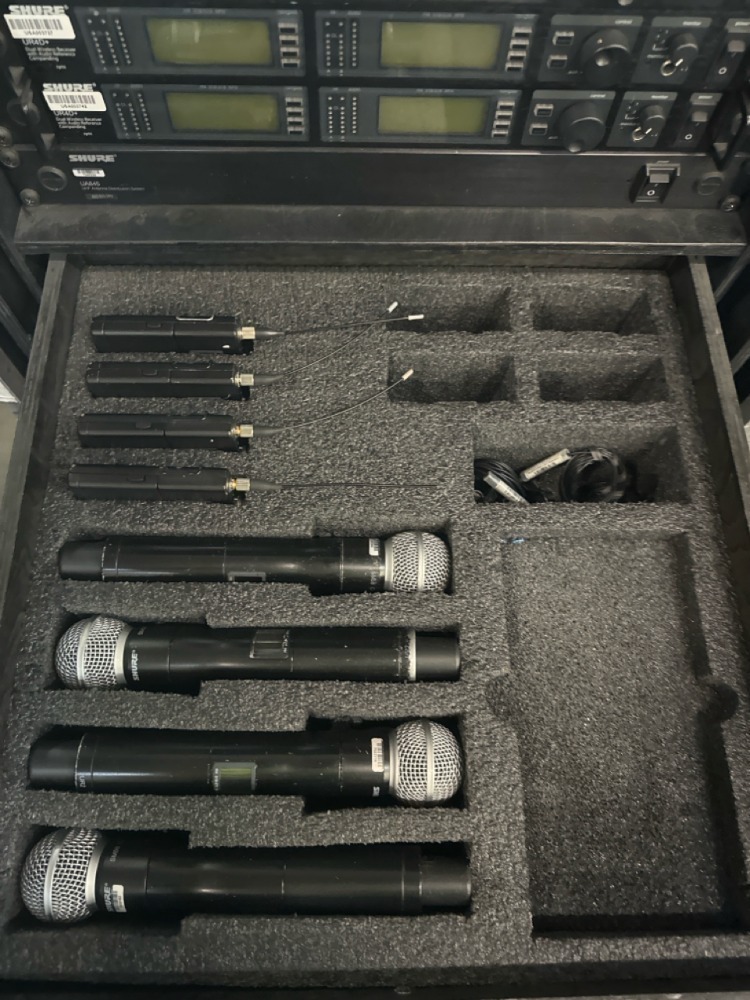 Shure 8-Channel G1 518-578 MHZ Packages w/ Case