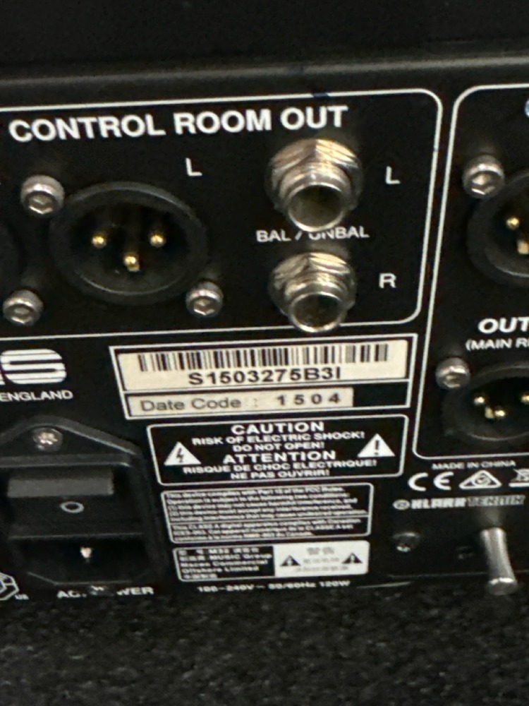 Midas M32 Digital Mixing Console & DL16 Stagebox w/ Cases