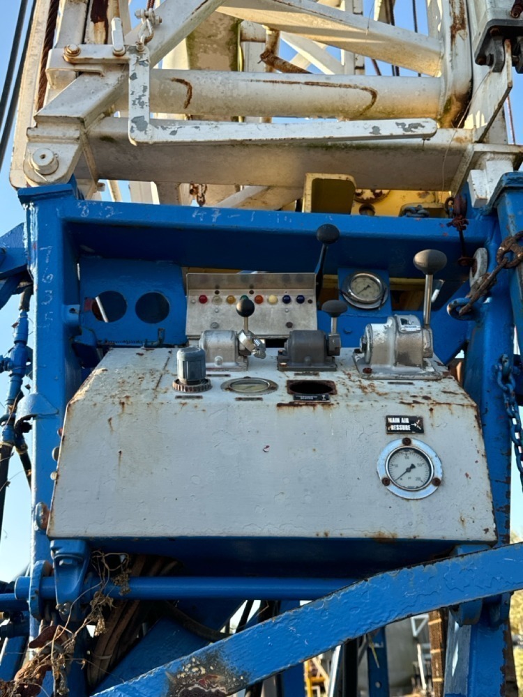 Drill Rig w/ 75ft Boom